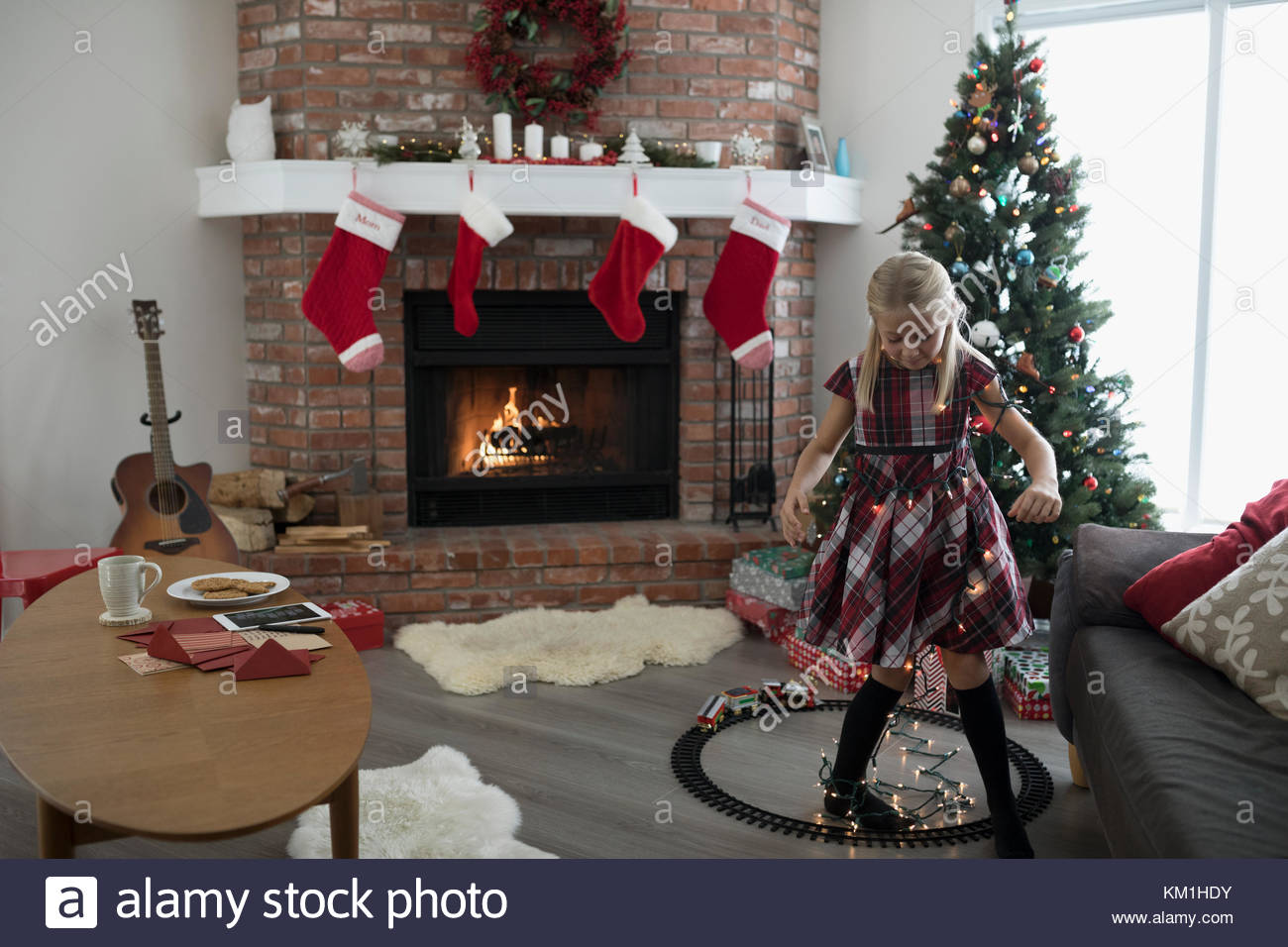 String of christmas lights room hi-res stock photography and images - Alamy