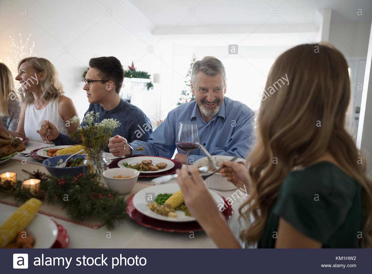 Family christmas table hi-res stock photography and images - Alamy
