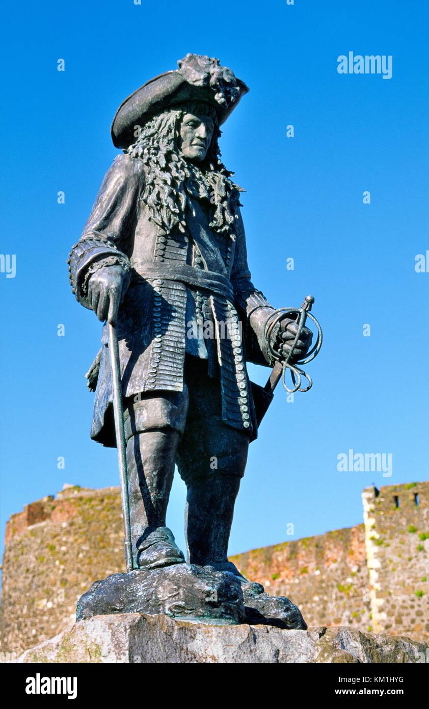 King William of Orange statue outside Carrickfergus Castle, County ...