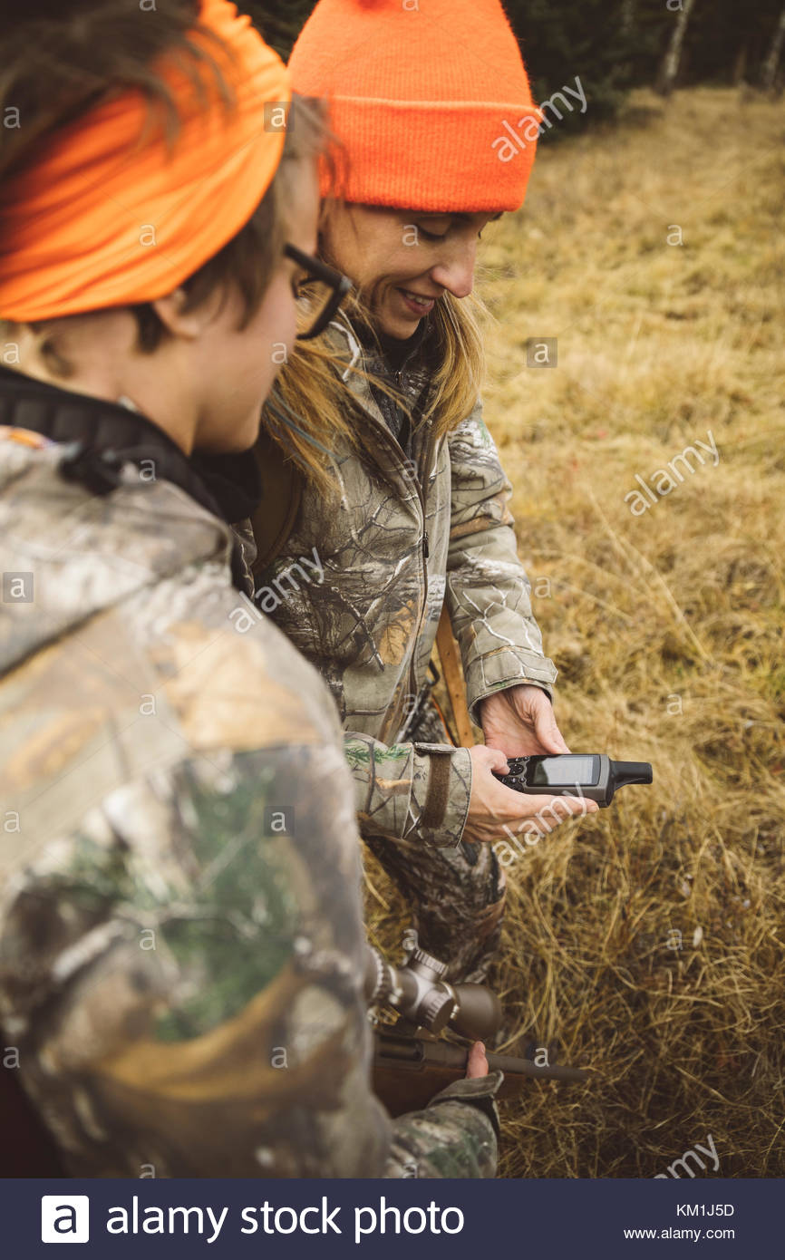 Deer hunting using camouflage hi-res stock photography and images - Alamy