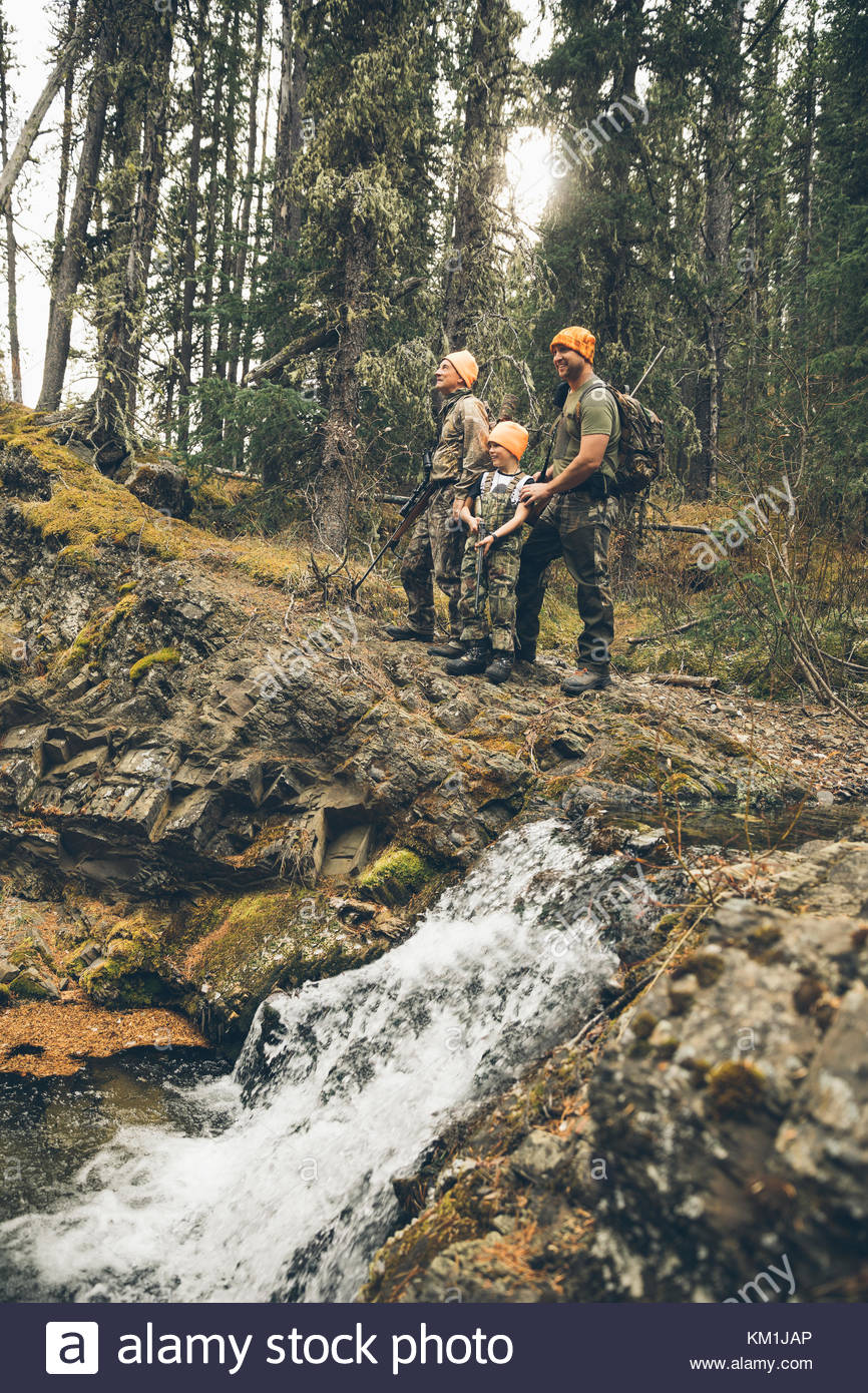 Man and boy hunting hi-res stock photography and images - Alamy