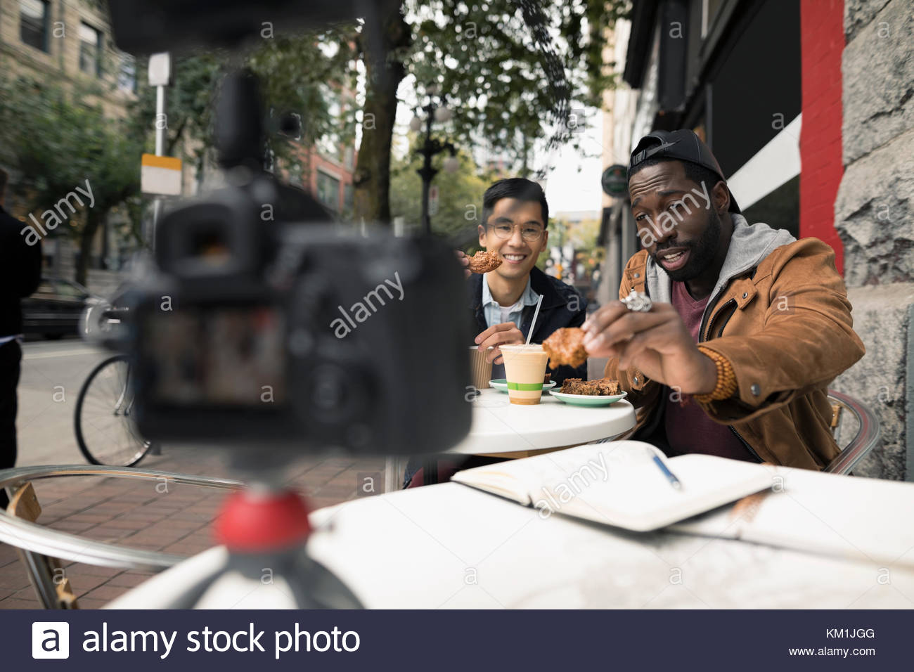 Cafe camera hi-res stock photography and images - Alamy