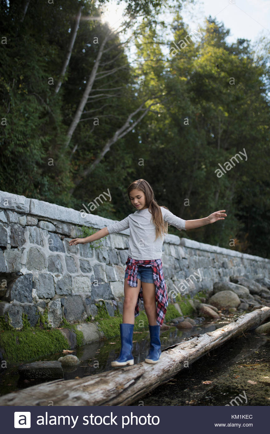 Fallen girl hi-res stock photography and images - Alamy