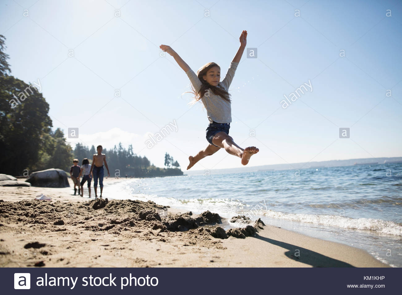Girl jumping nature hi-res stock photography and images - Alamy