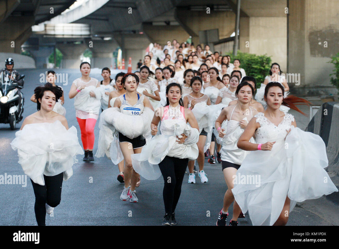 Running of the brides hi-res stock photography and images - Alamy
