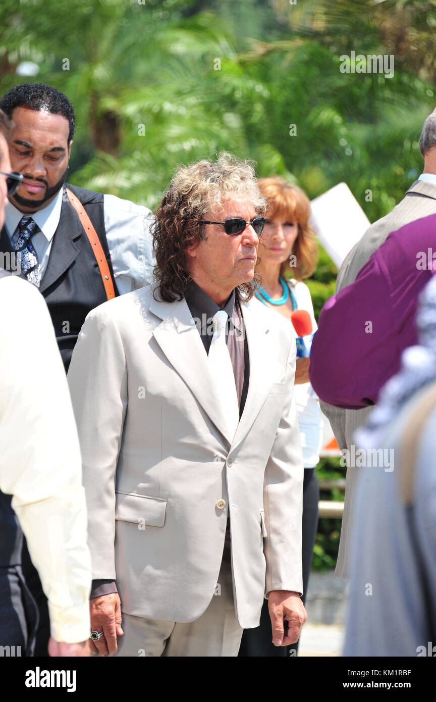 MINEOLA,, NY - AUGUST 02: Academy Award winner Al Pacino while filming ...