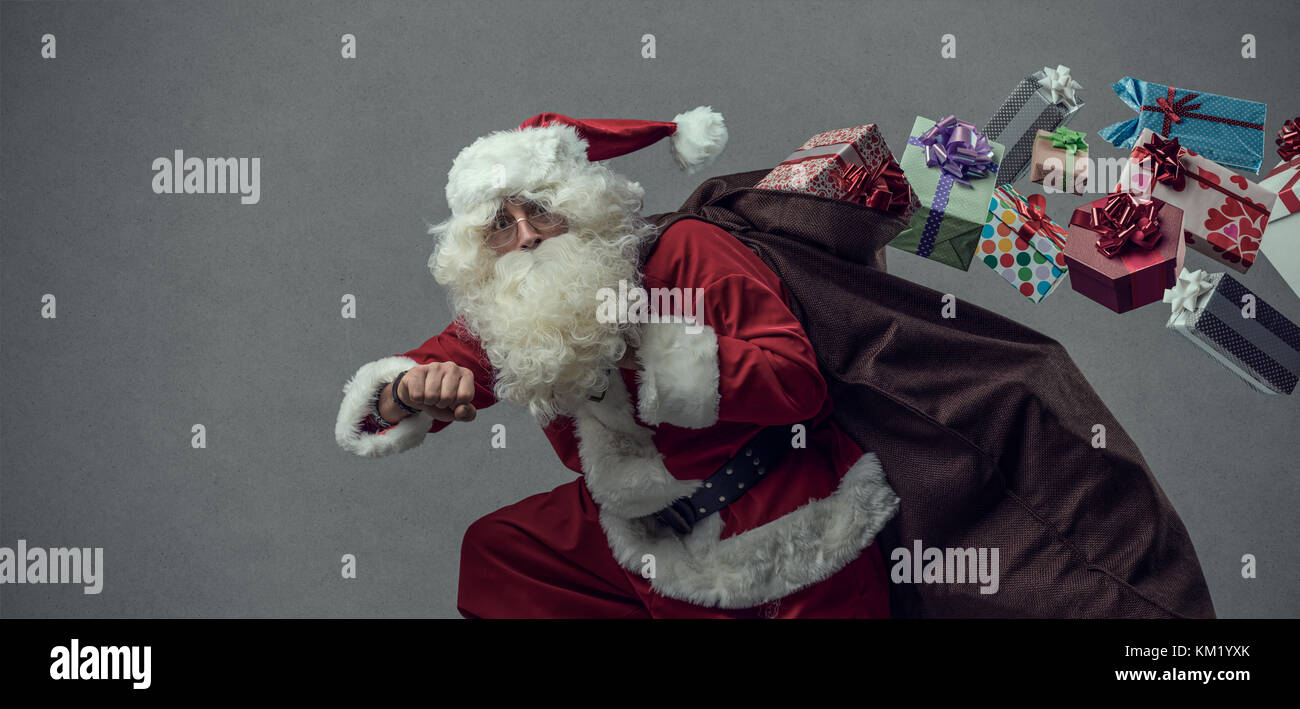 Santa running late hi-res stock photography and images - Alamy