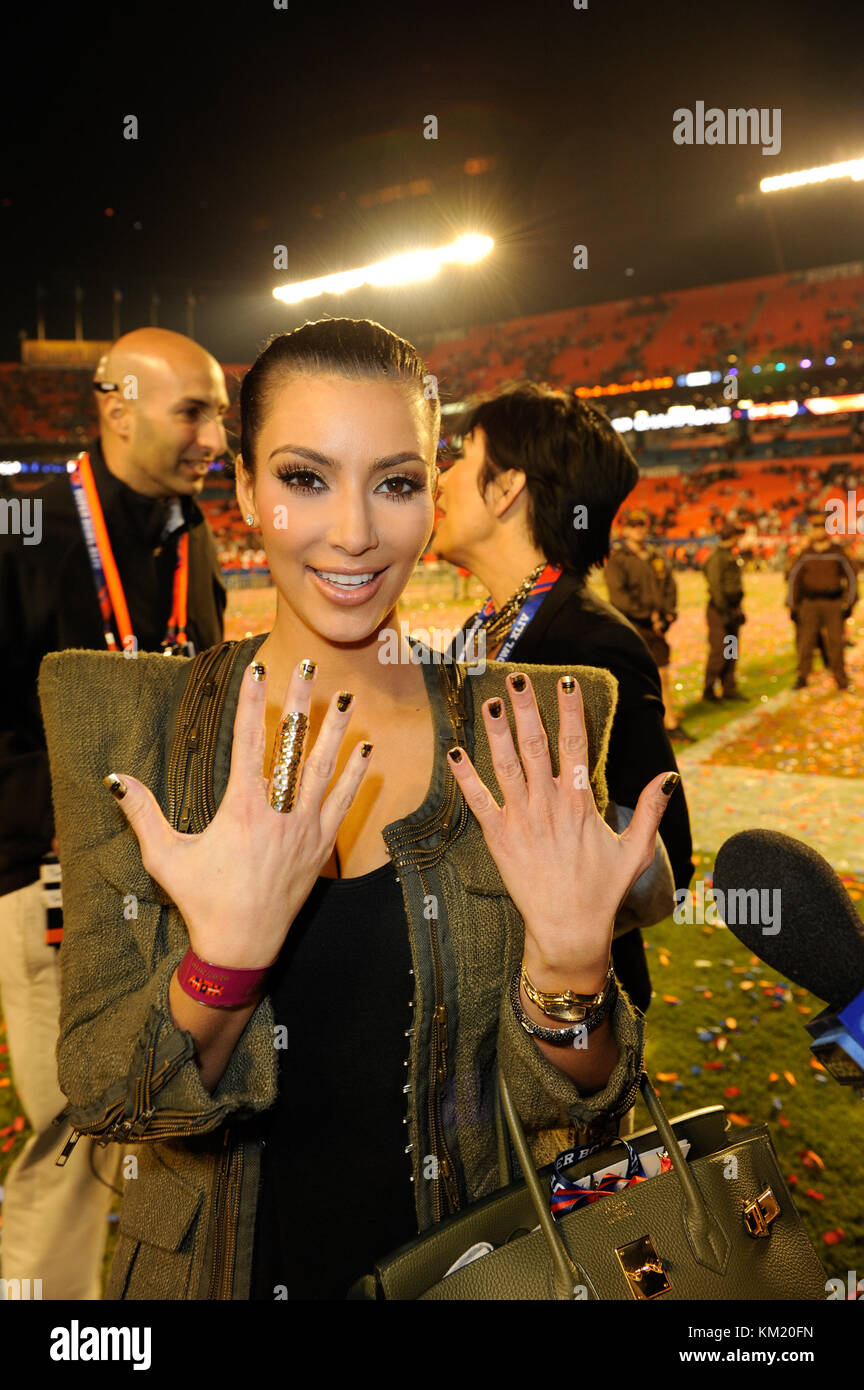 SMG FL30 Celebrities Super Bowl XLIV 020710 79.JPG MIAMI GARDENS, FL ...