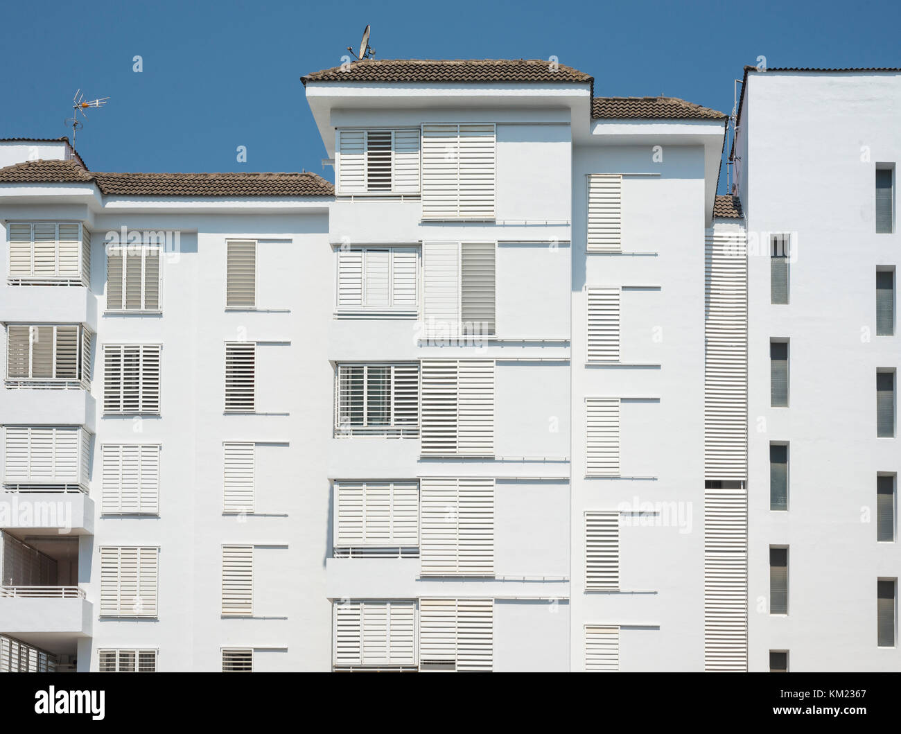 Multi-storey residential building Stock Photo - Alamy
