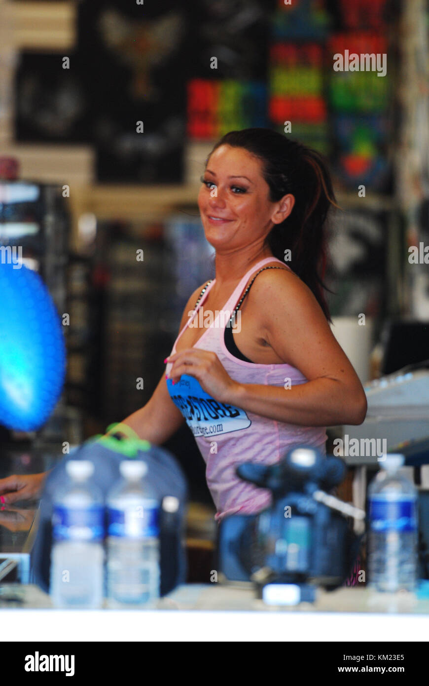 SEASIDE HEIGHTS, NJ - JULY 26 Jennifer 'JWoww' Farley, Nicole Polizzi ...