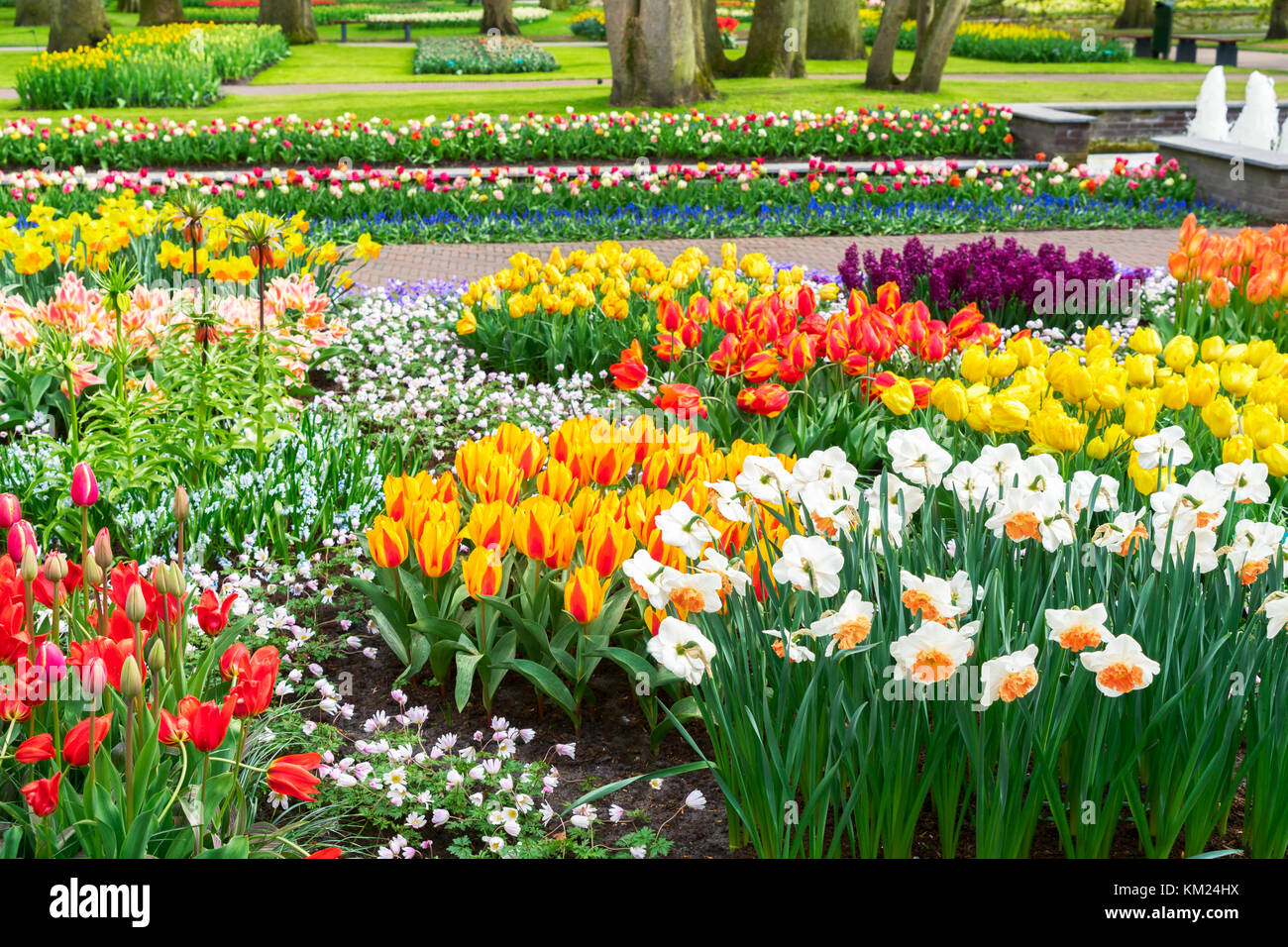 Formal spring garden Stock Photo - Alamy