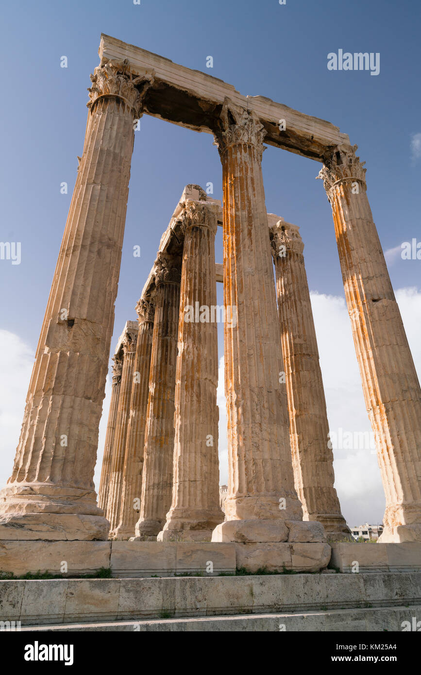 Iconic pillars of Temple of Olympian Zeus, Athens historic center Stock ...