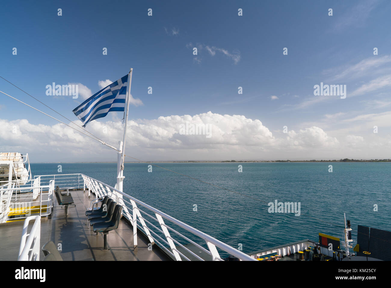 Greek flag on ferry hi-res stock photography and images - Alamy