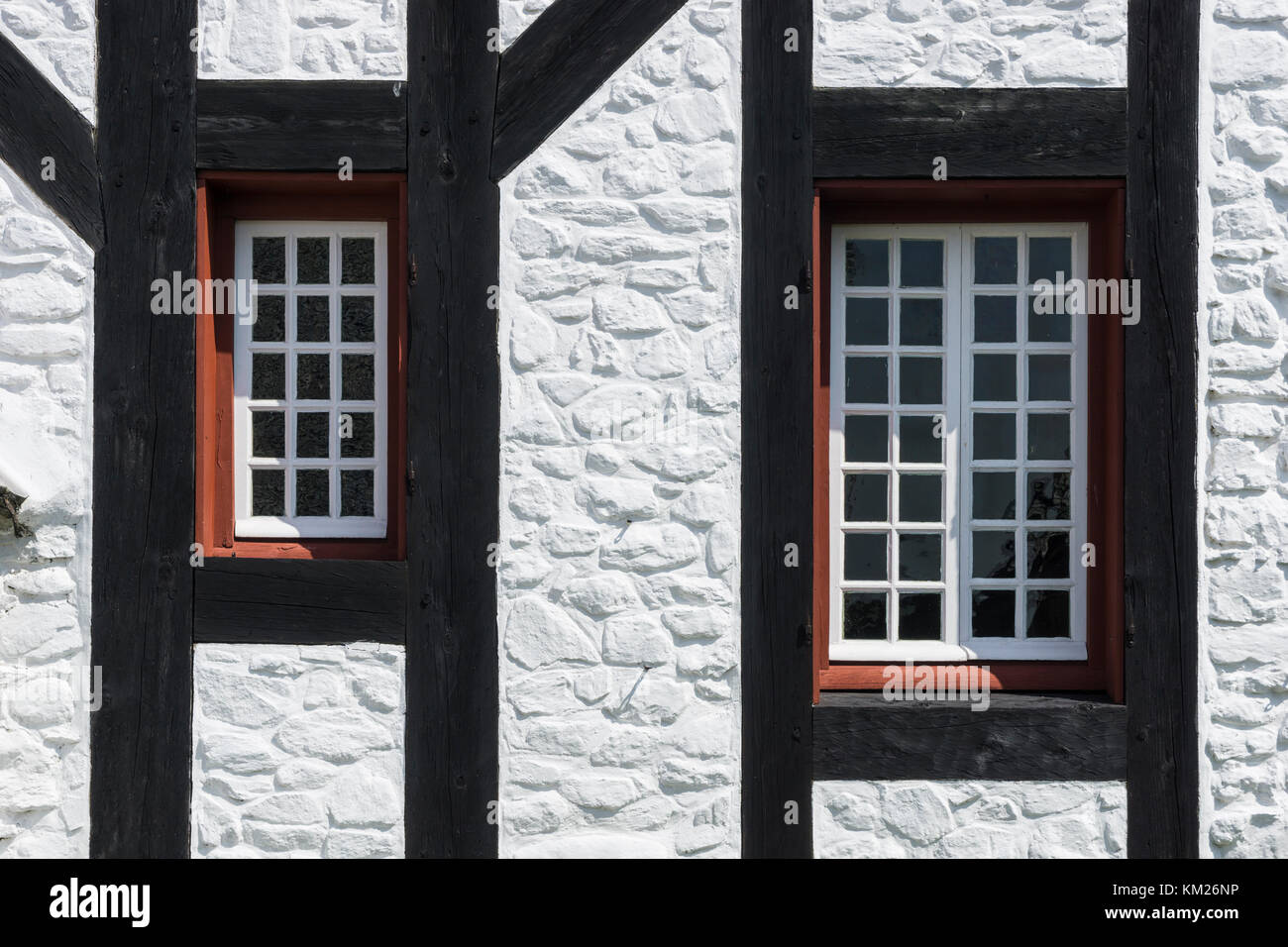Timber frame construction stone hi-res stock photography and images - Alamy