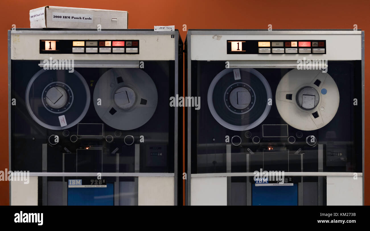 Vintage IBM 1401 computer mainframe system Stock Photo - Alamy Vintage IBM 1401 computer mainframe system Stock Photo - Alamy