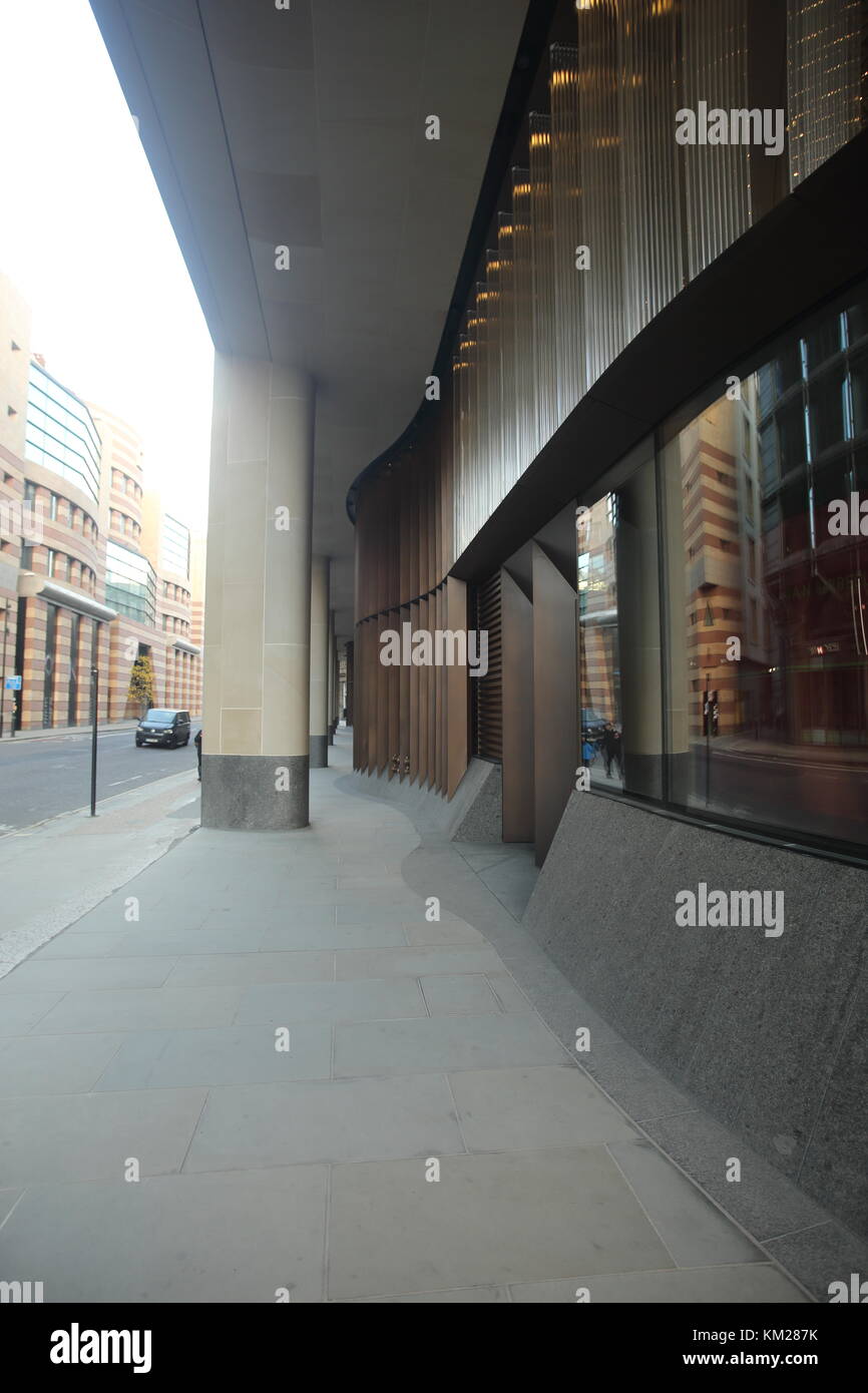 Bloomberg terminal hi-res stock photography and images - Alamy