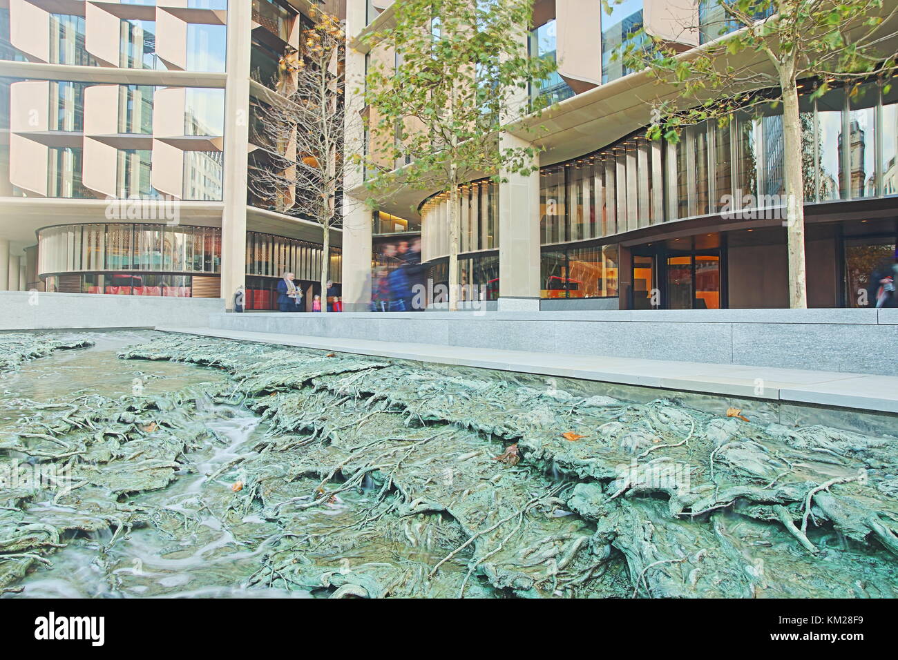 Bloomberg London Head Office Stock Photo - Alamy