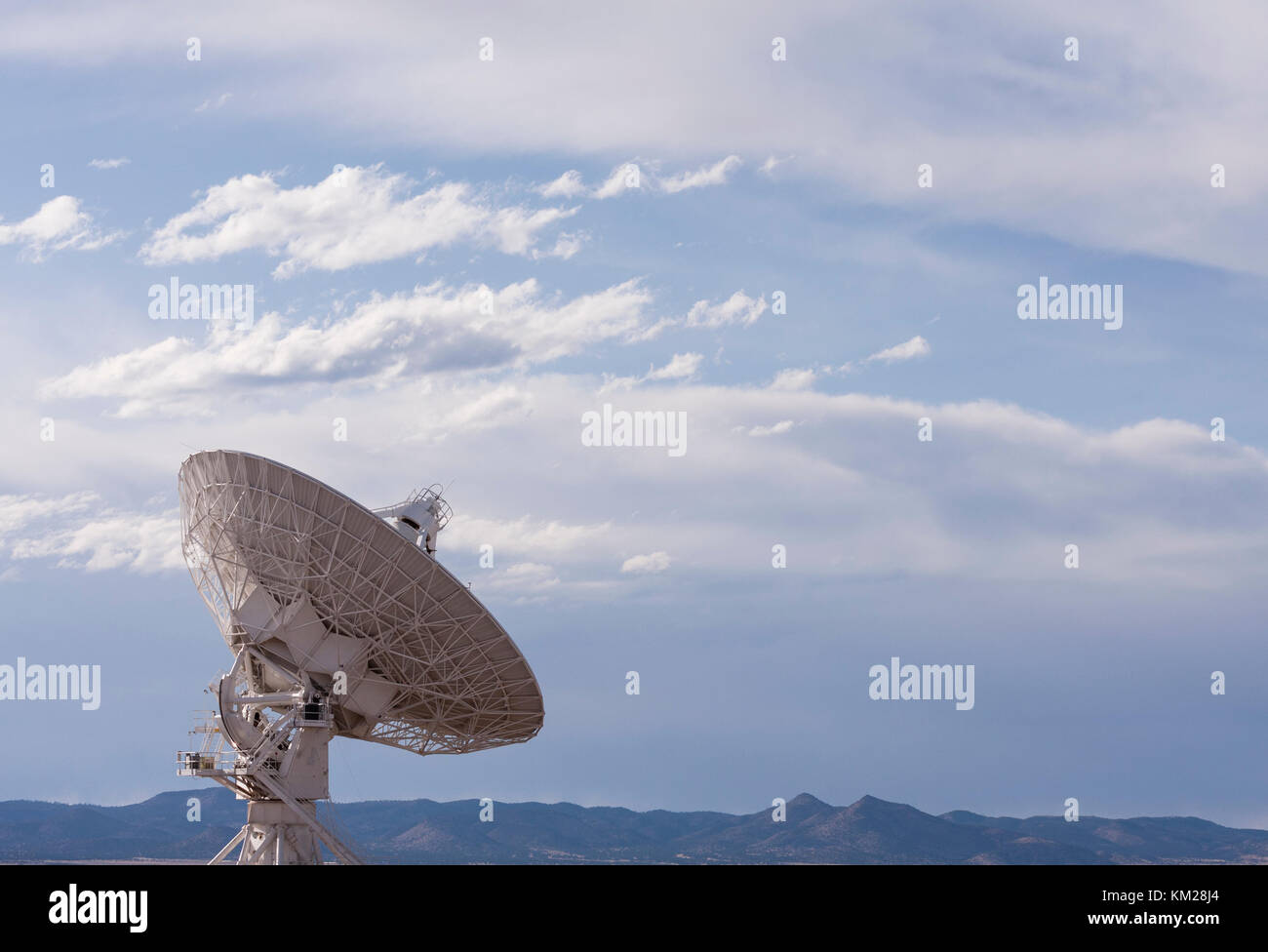 Landmark radio telescopes hi-res stock photography and images - Alamy