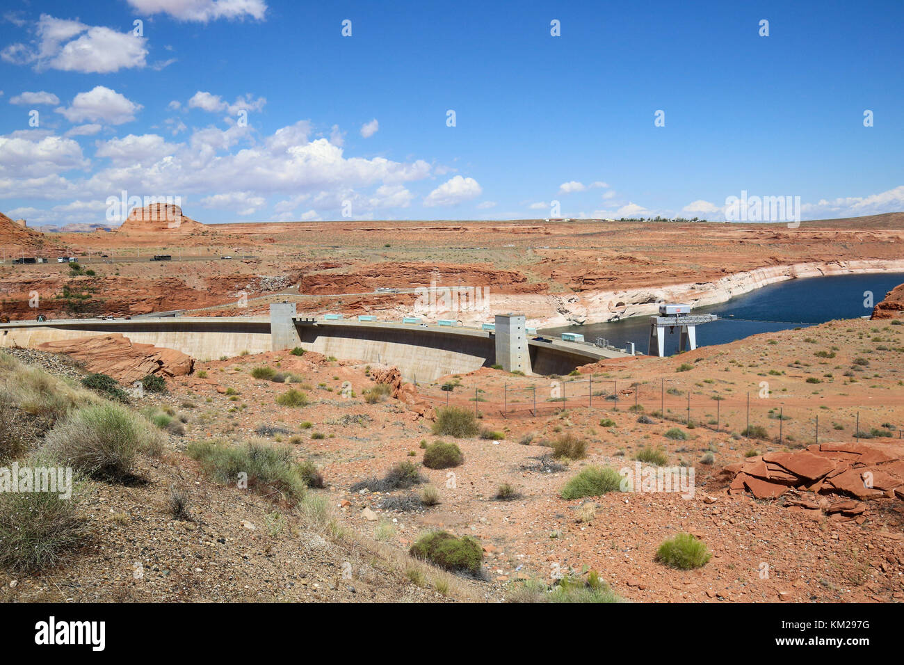 Glen Canyon Dam with Lake Powell in the background Stock Photo - Alamy