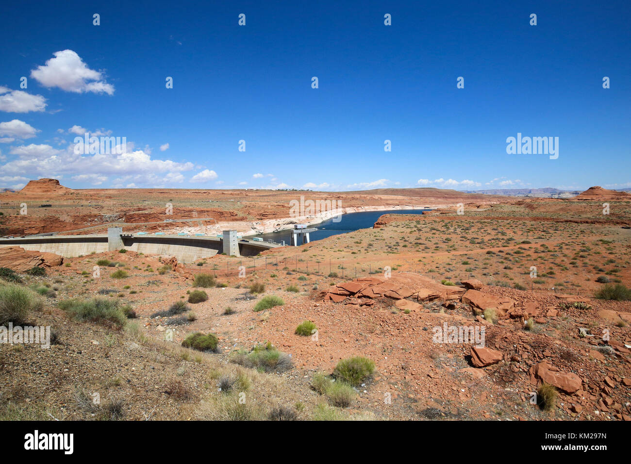 Glen Canyon Dam with Lake Powell in the background Stock Photo - Alamy