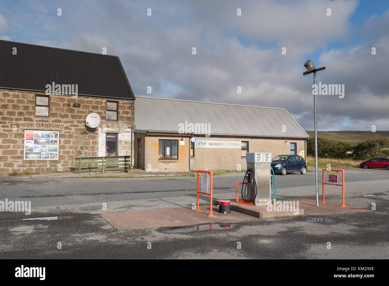 Petrol station uk hi-res stock photography and images - Alamy