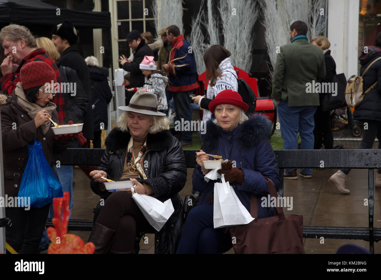 Hampstead Village, UK. 3rd Dec, 2017. Hampstead Village Christmas Fair ...