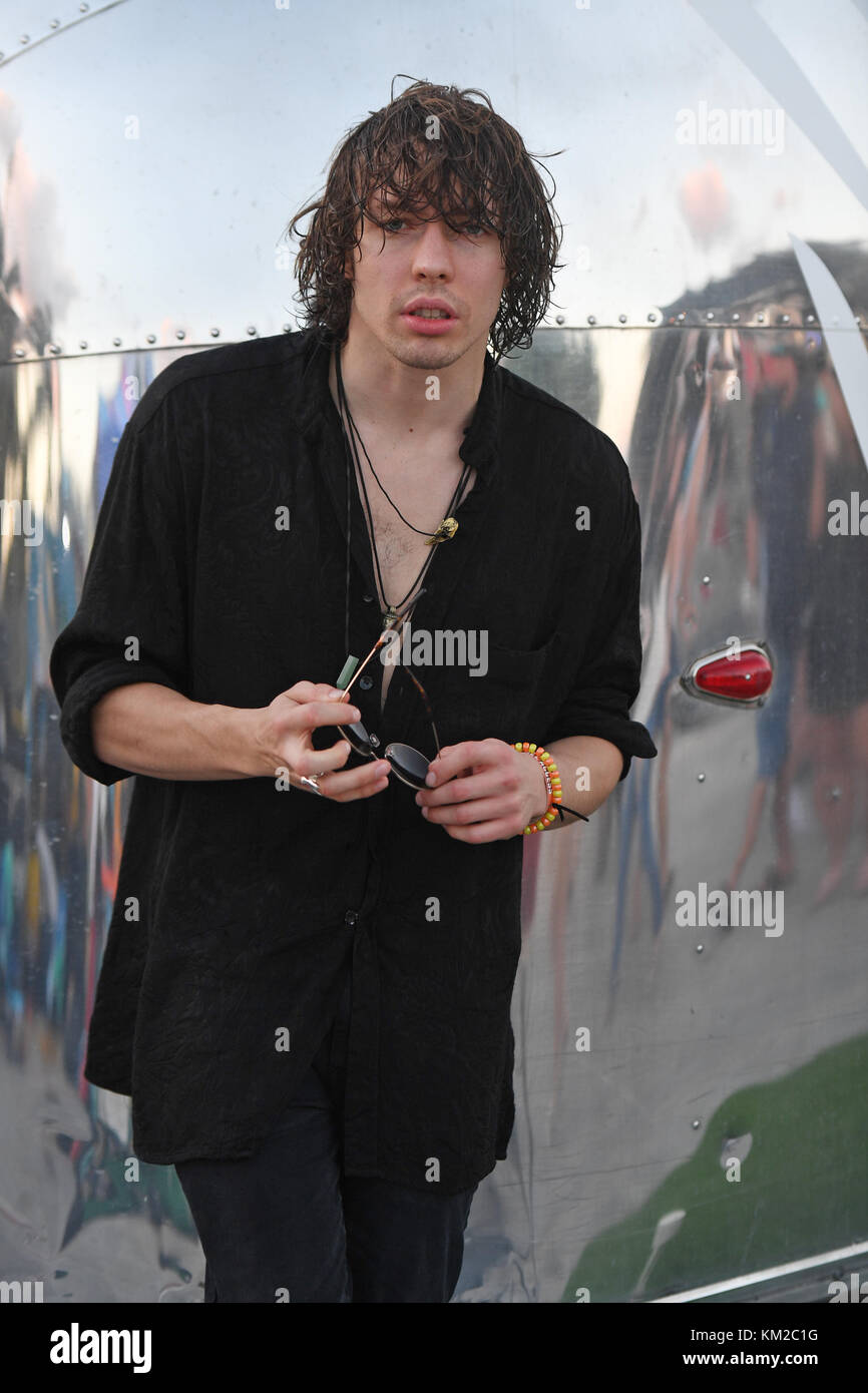 Fort Lauderdale Beach, FL, USA. 02nd Dec, 2017. Barns Courtney poses ...