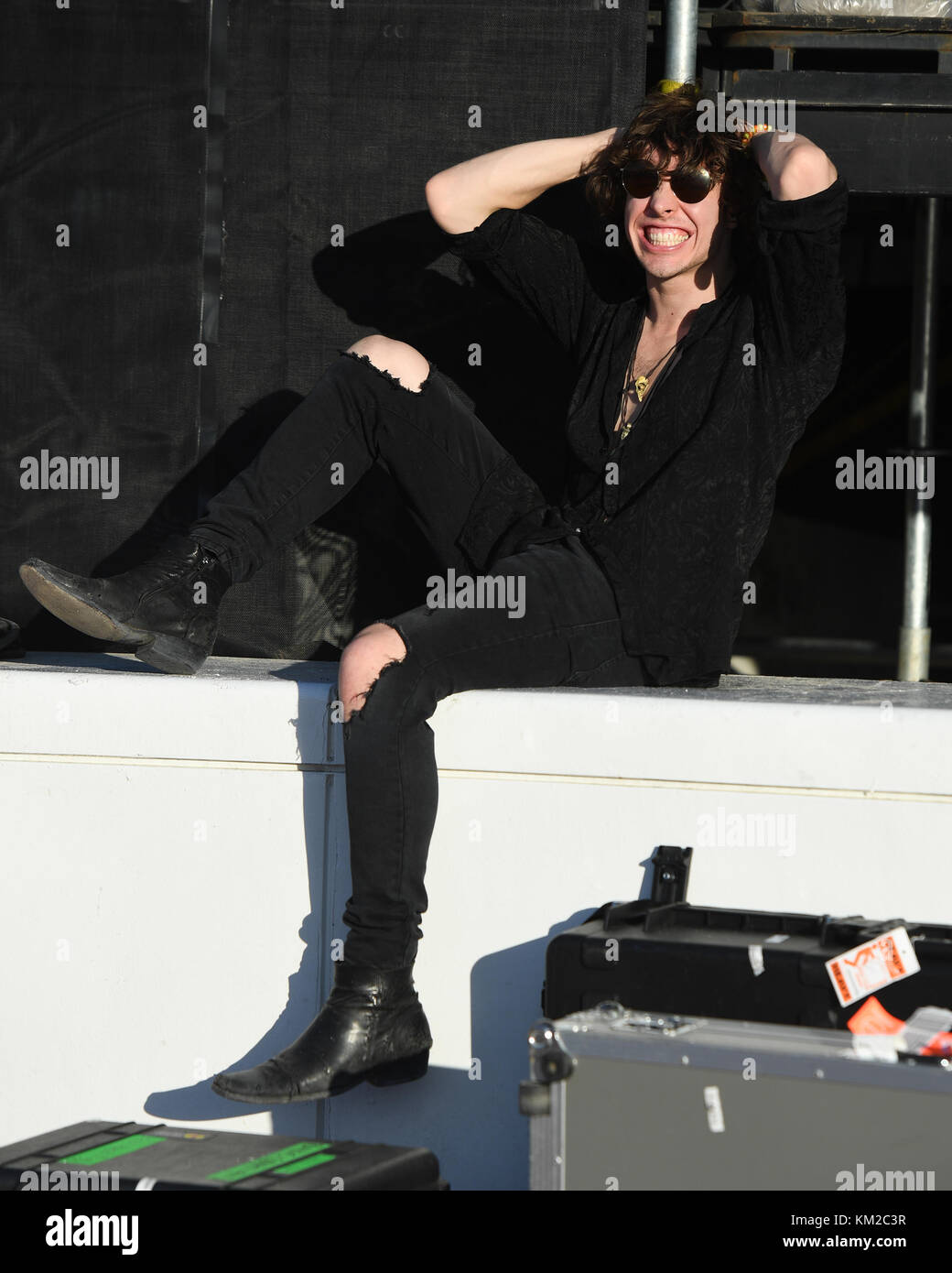 Fort Lauderdale Beach, FL, USA. 02nd Dec, 2017. Barns Courtney poses ...