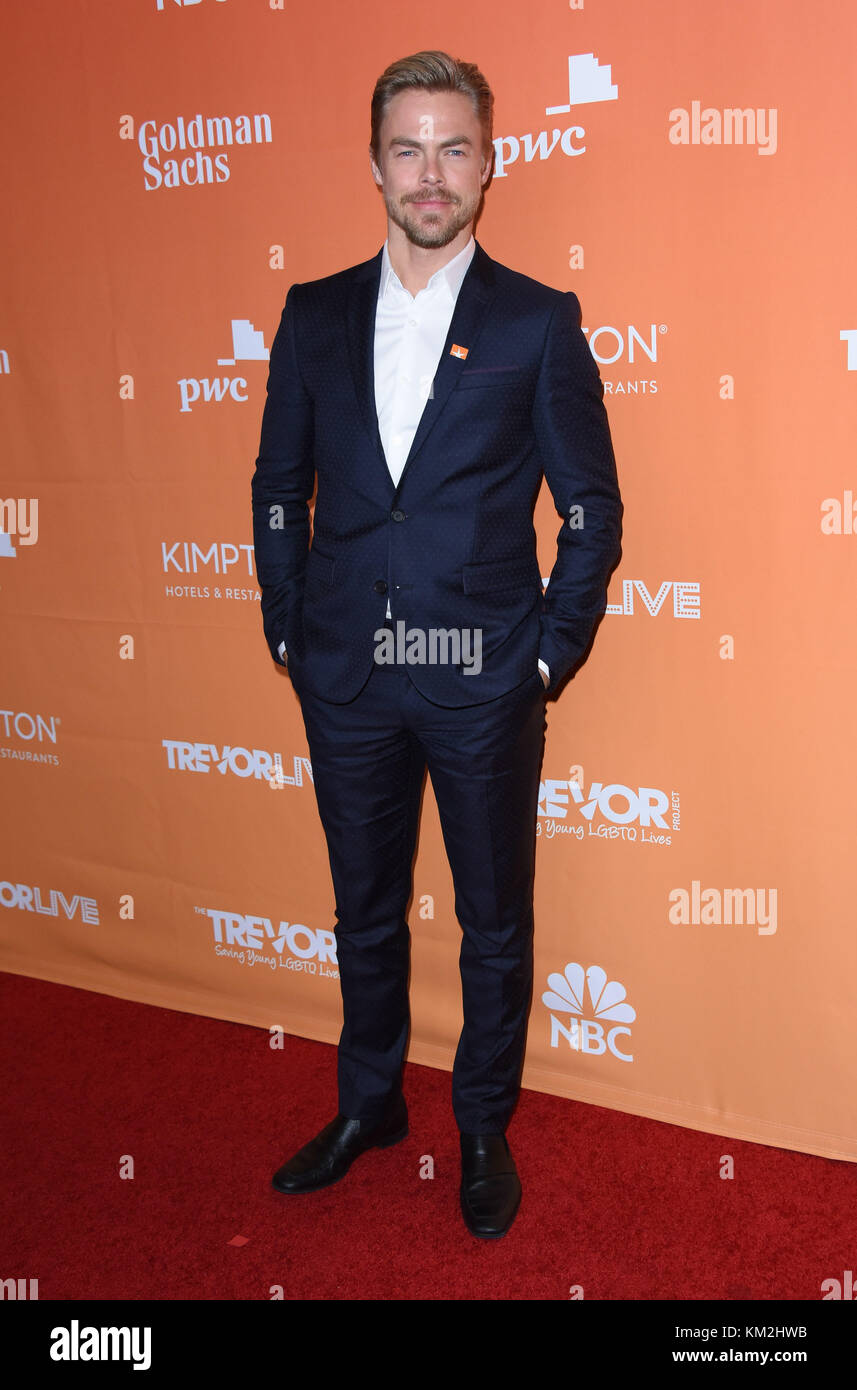 Beverly Hills, California, USA. 3rd Dec, 2017. Derek Hough arrives for ...