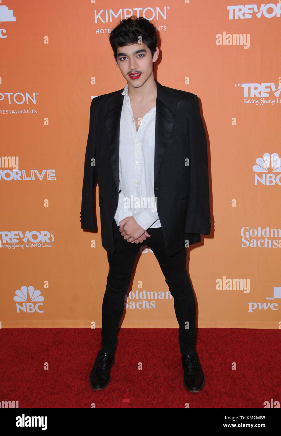 Beverly Hills, CA, USA. 3rd Dec, 2017. 03 December 2017 - Beverly Hills ...