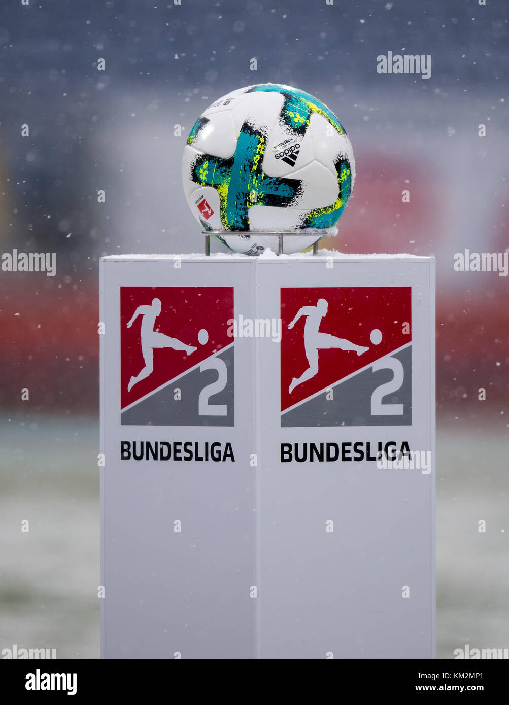 Darmstadt, Germany. 03rd Dec, 2017. View of the match ball during the ...