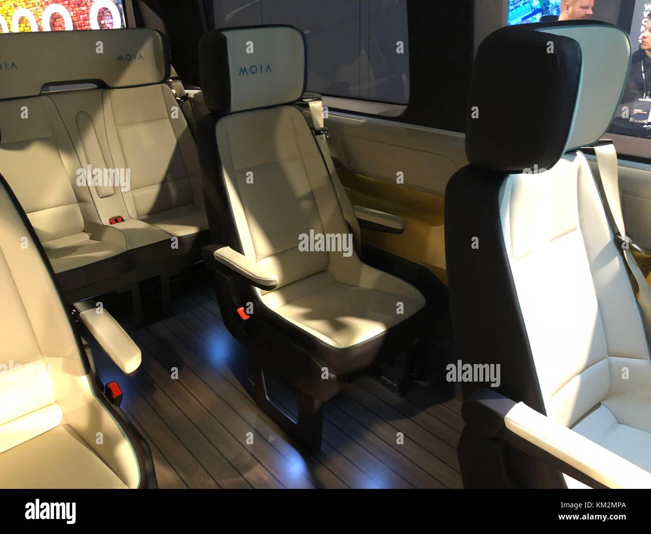 Berlin, Germany. 4th Dec, 2017. View of the interior of the new minivan ...