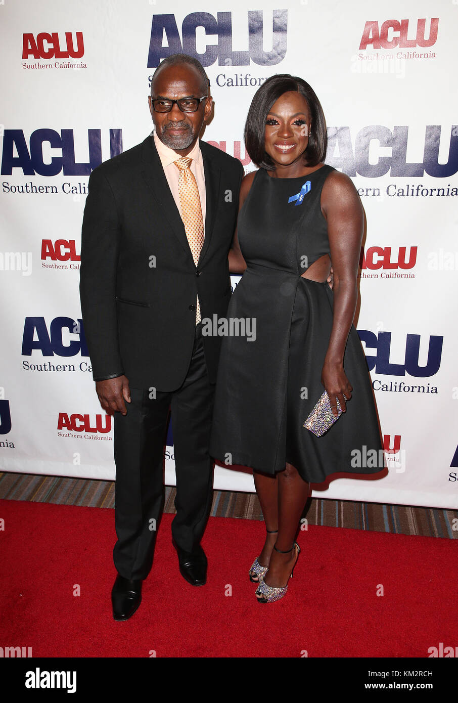 Beverly Hills, California, USA. 3rd Dec, 2017. Julius Tennon, Viola ...
