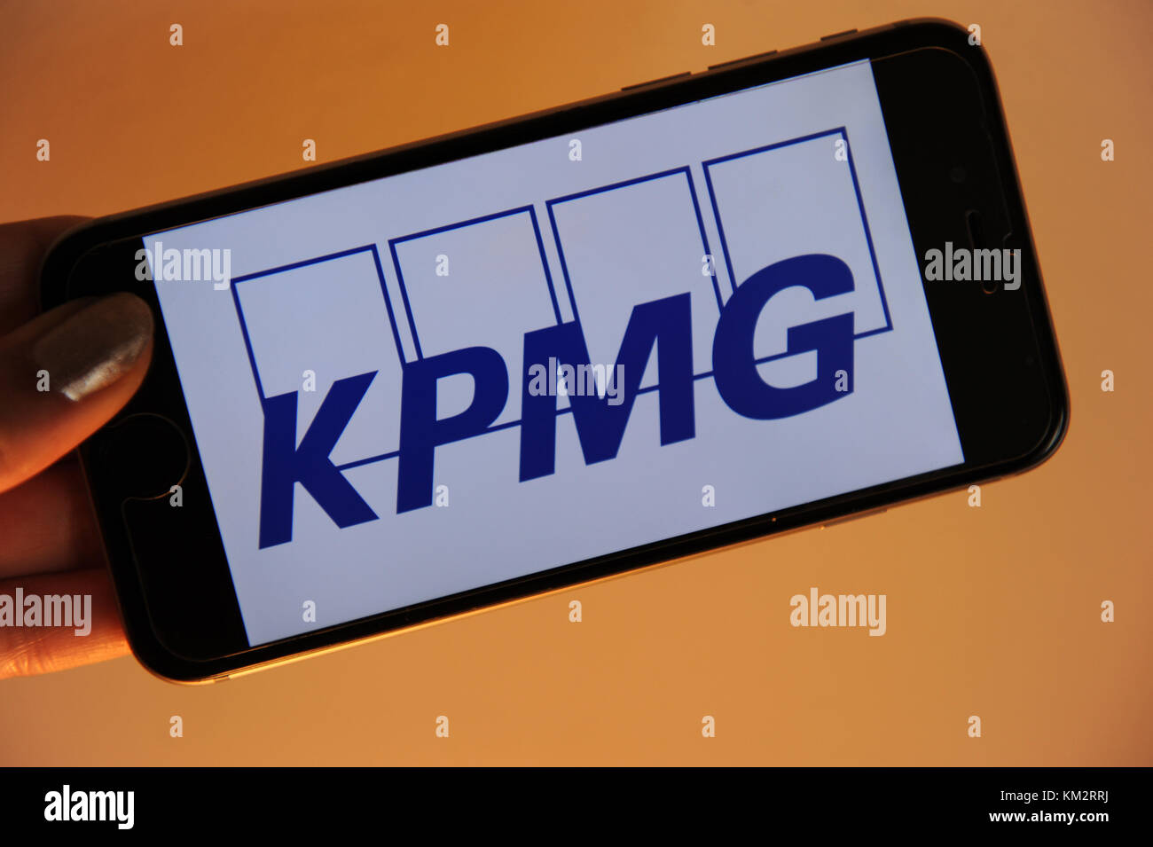 Kpmg logo hi-res stock photography and images - Alamy