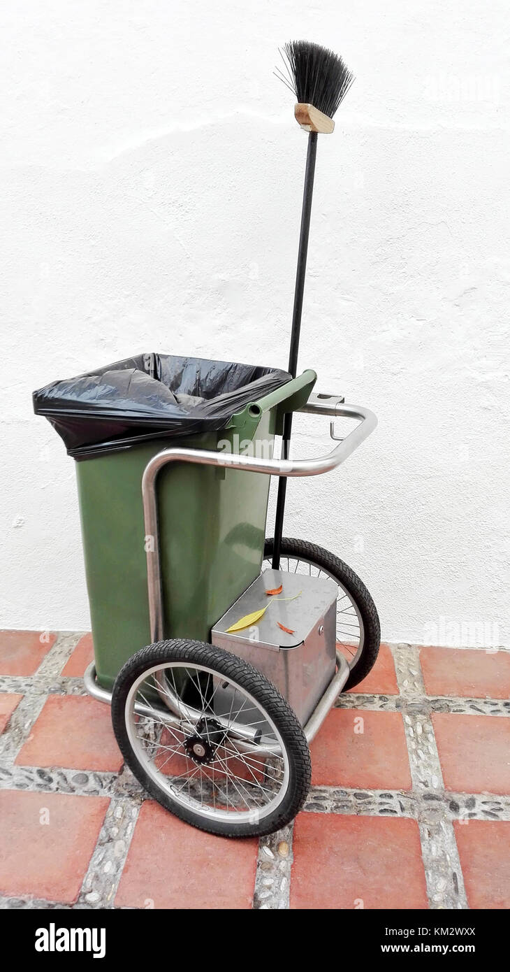 Sweeper garbage truck Stock Photo - Alamy