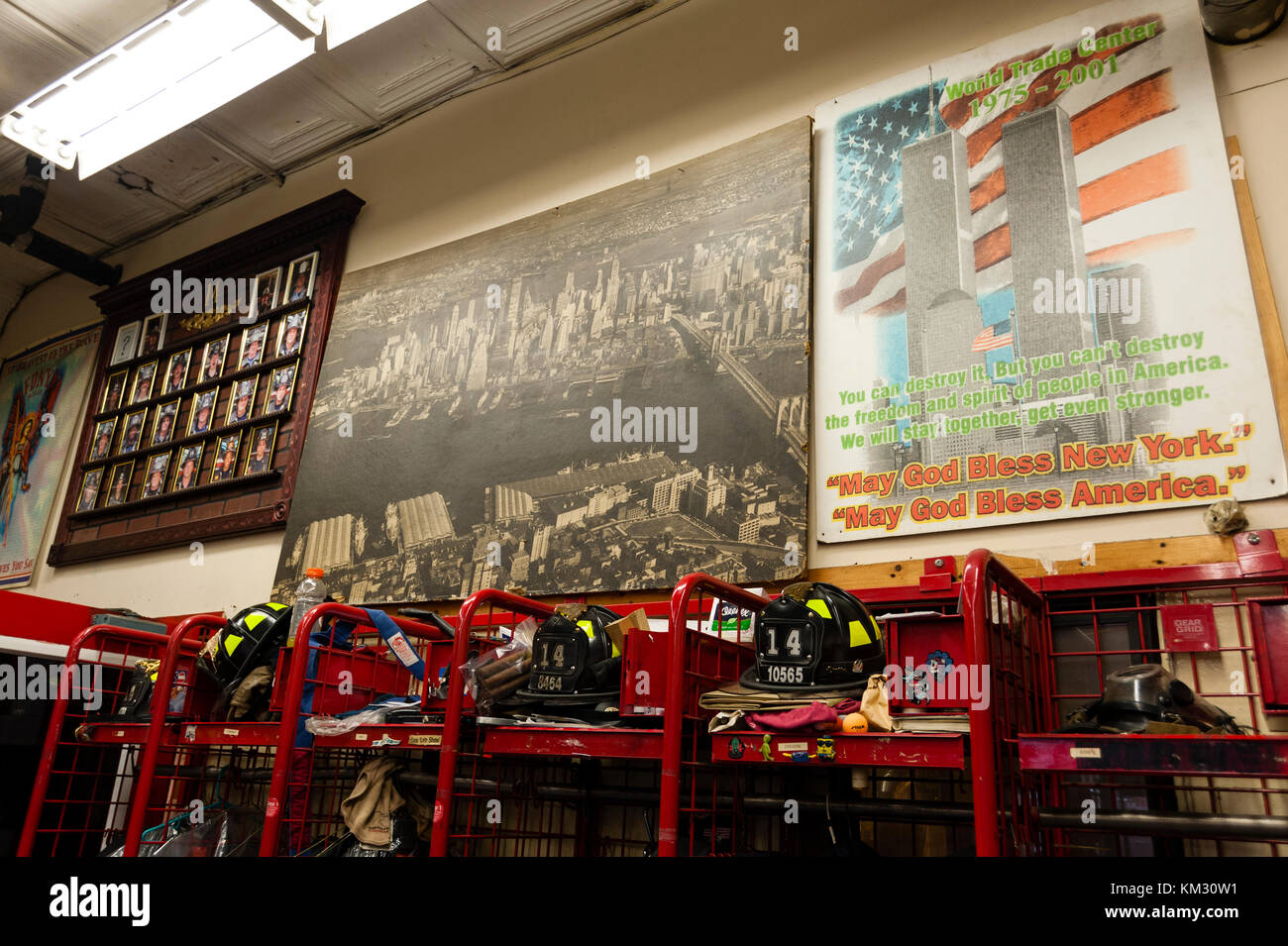 FDNY 14 Engine fire fighters quarter, New York City, USA Stock Photo ...