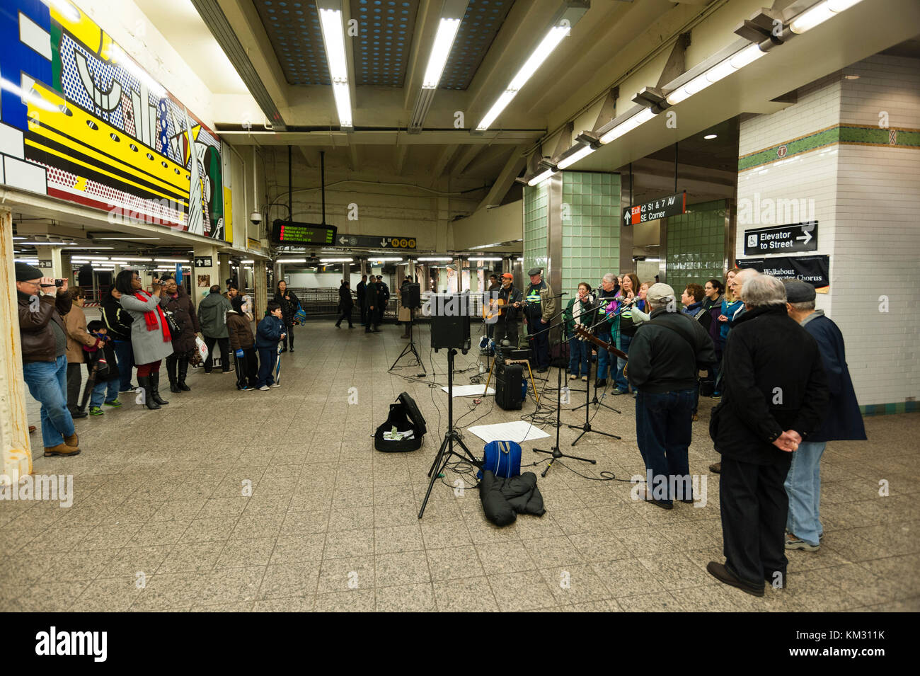 People playing music in the subway, New York City, USA Stock Photo - Alamy