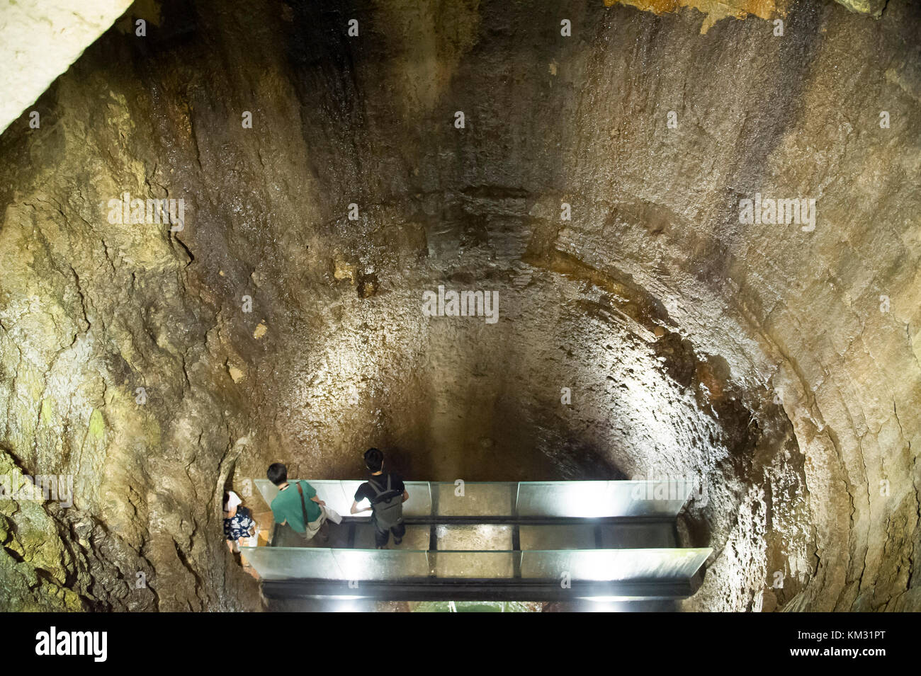 Pozzo Etrusco (Etruscan Well) from III century BC under Piazza ...