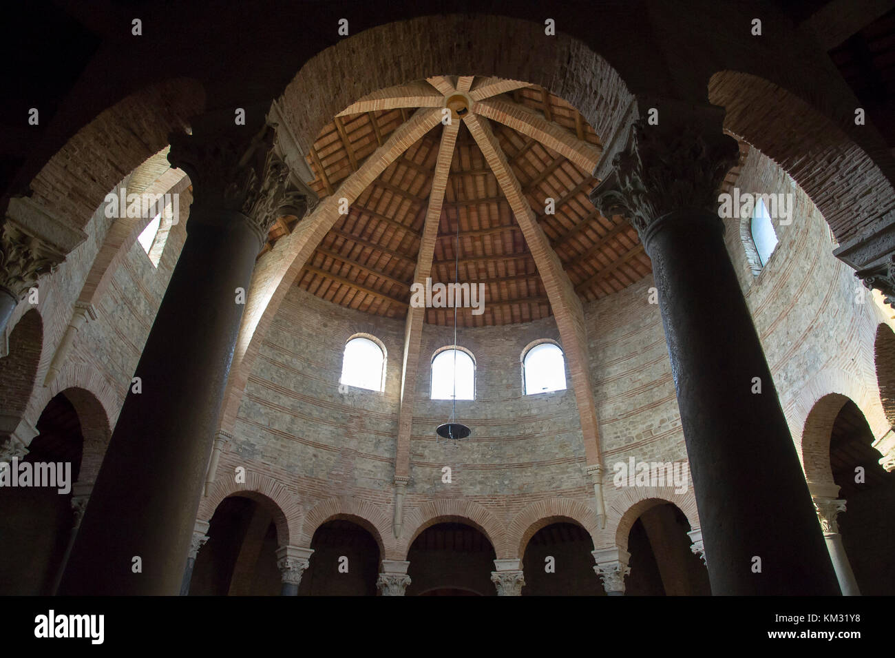 Early Romanesque with Byzantine influences 5th to 6th century Chiesa di ...