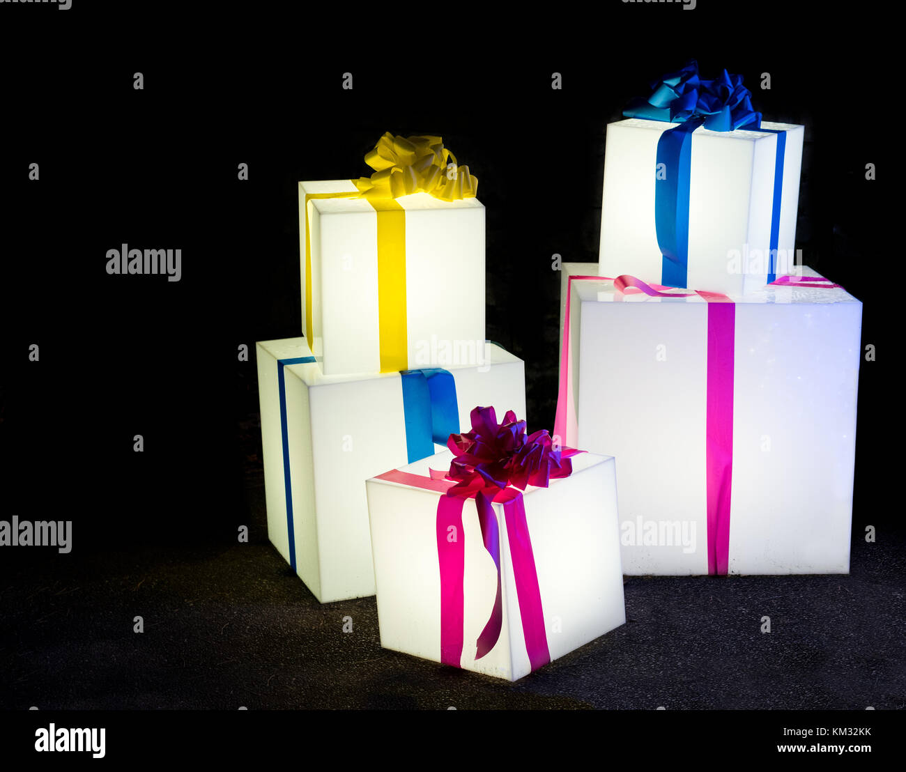 Illuminated boxes hi-res stock photography and images - Alamy