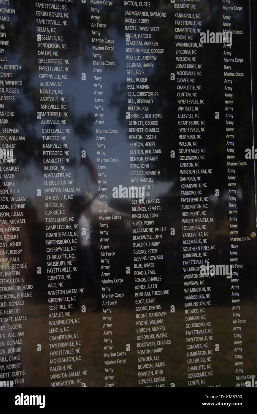 Memorial wall of names of fallen hero soldiers in North Caroline, US ...