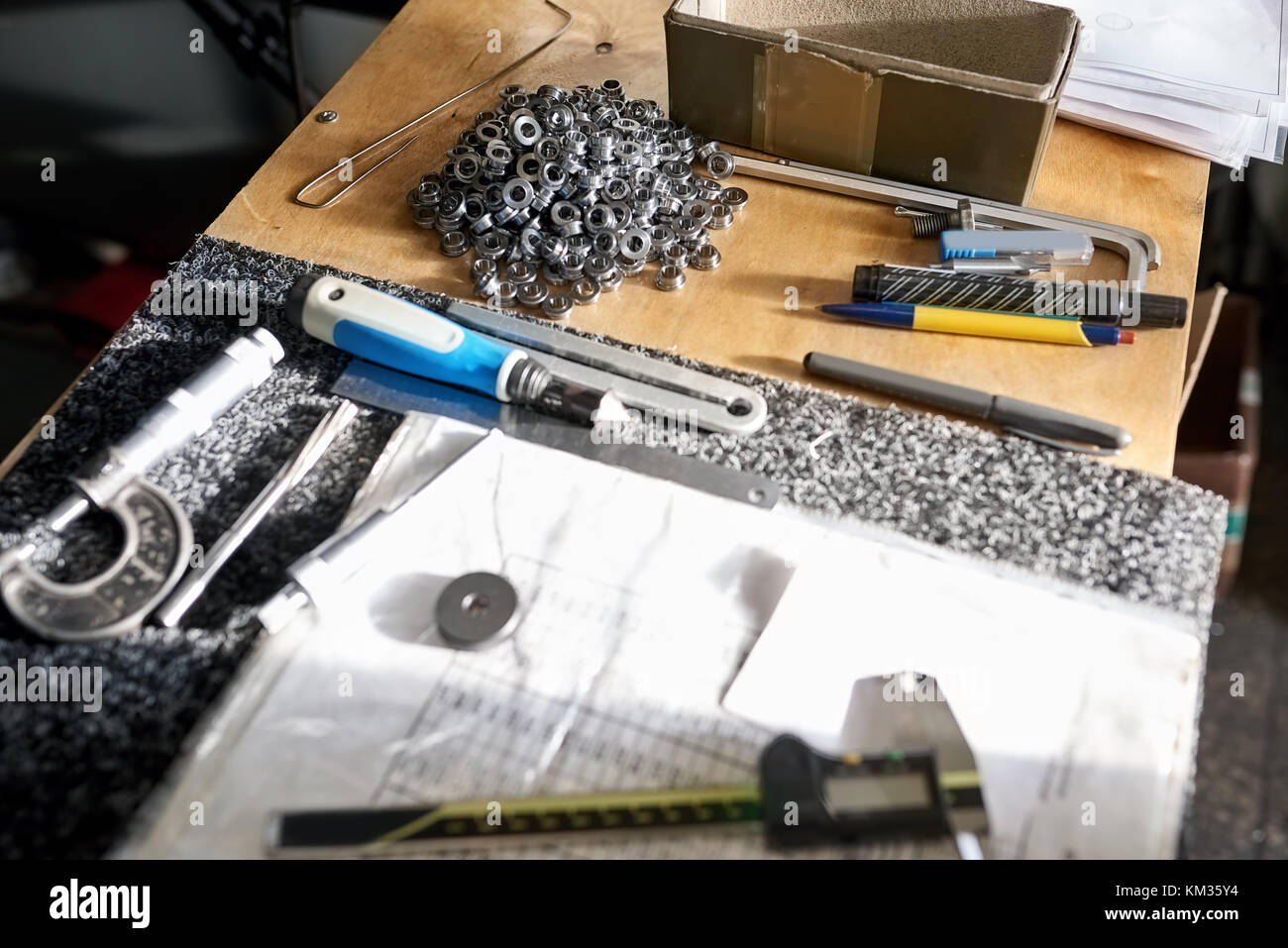 Tools arrangement hi-res stock photography and images - Alamy