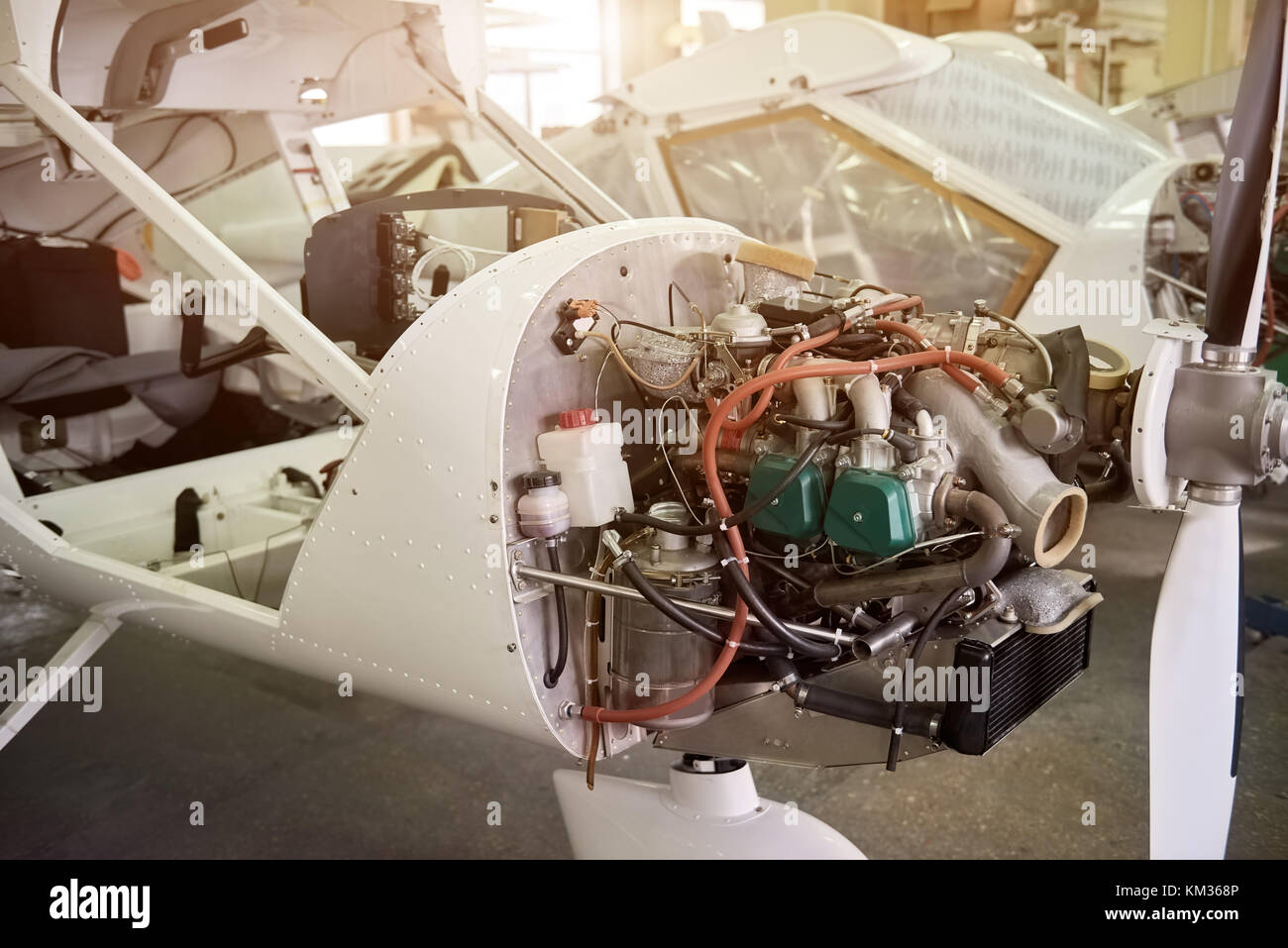 Airplane production, engine Stock Photo - Alamy