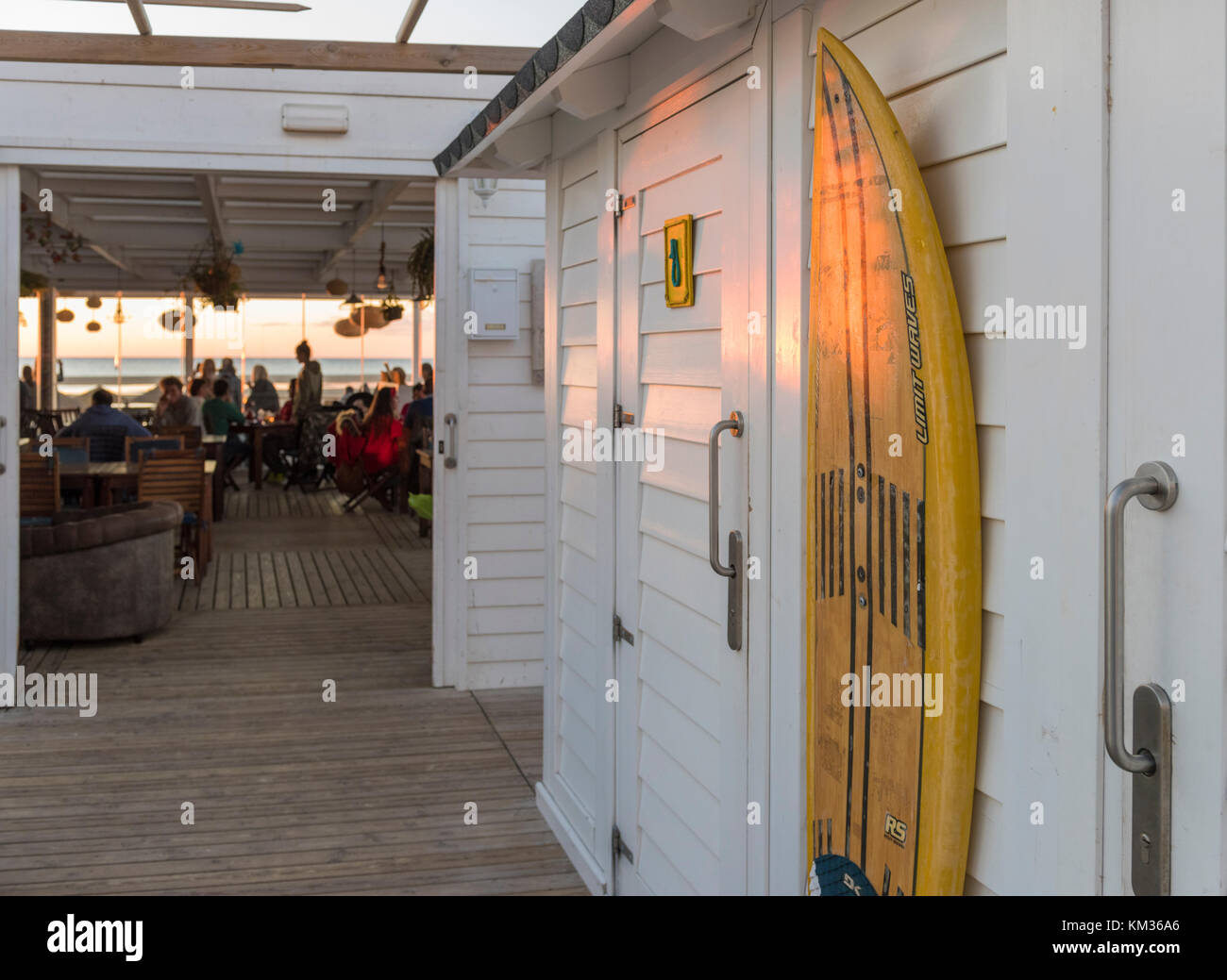 Surf beach bar hi-res stock photography and images - Alamy