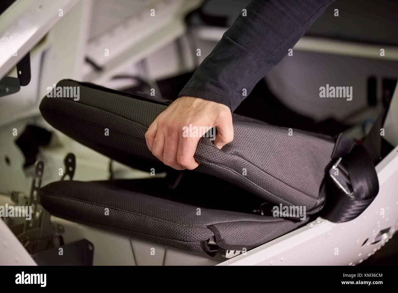 Folded cladding hi-res stock photography and images - Alamy