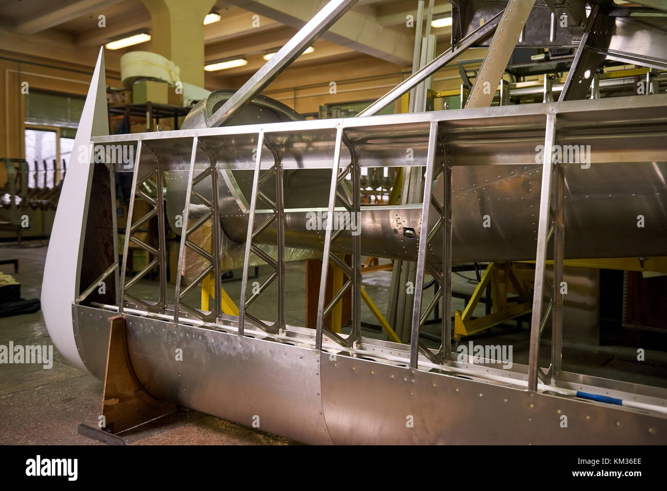 Airplane wing frame Stock Photo - Alamy