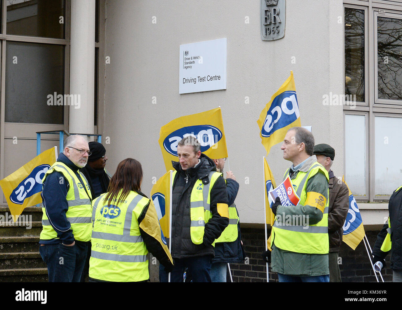 Driving test examiners hi-res stock photography and images - Alamy