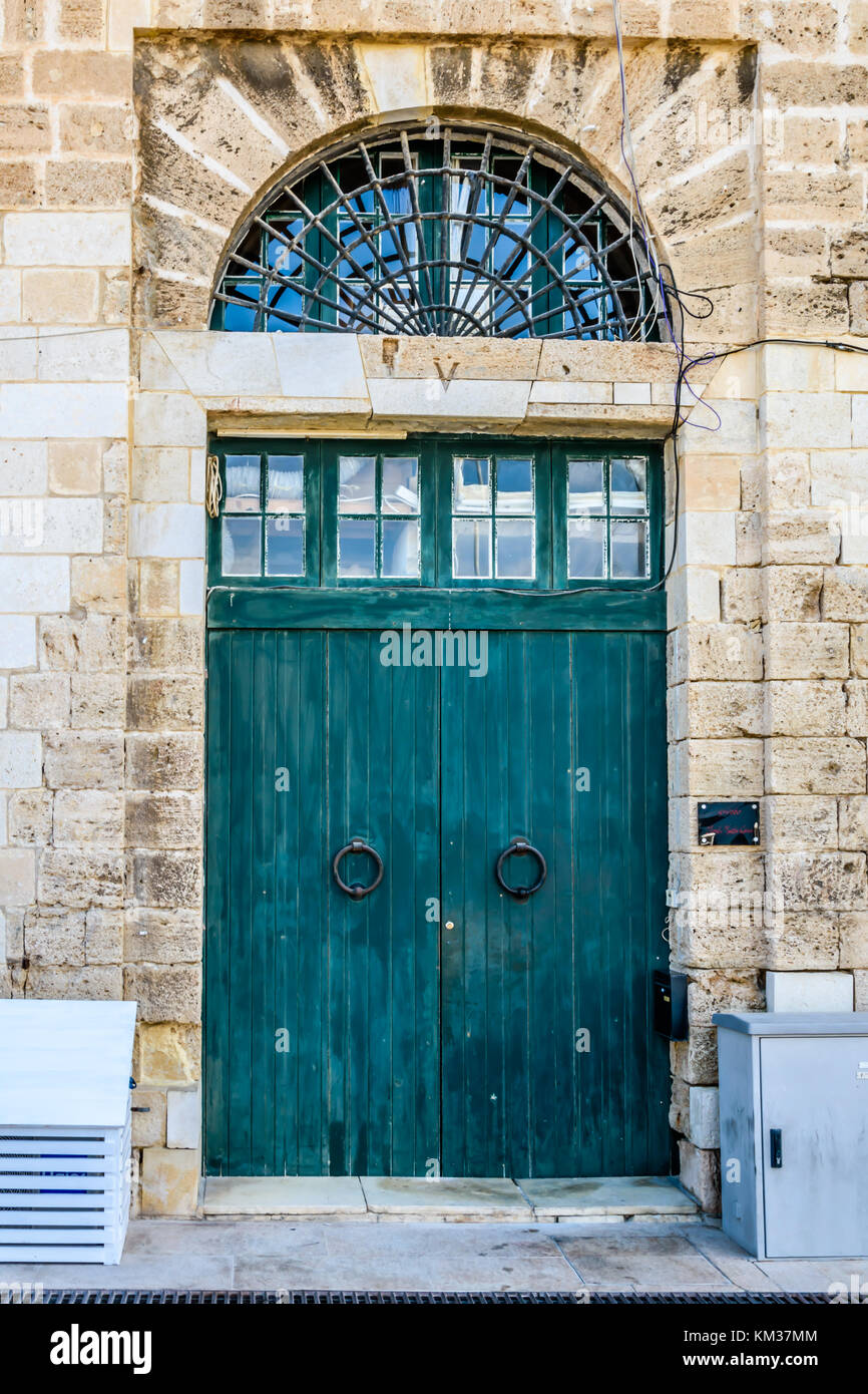 Birgu gate hi-res stock photography and images - Alamy