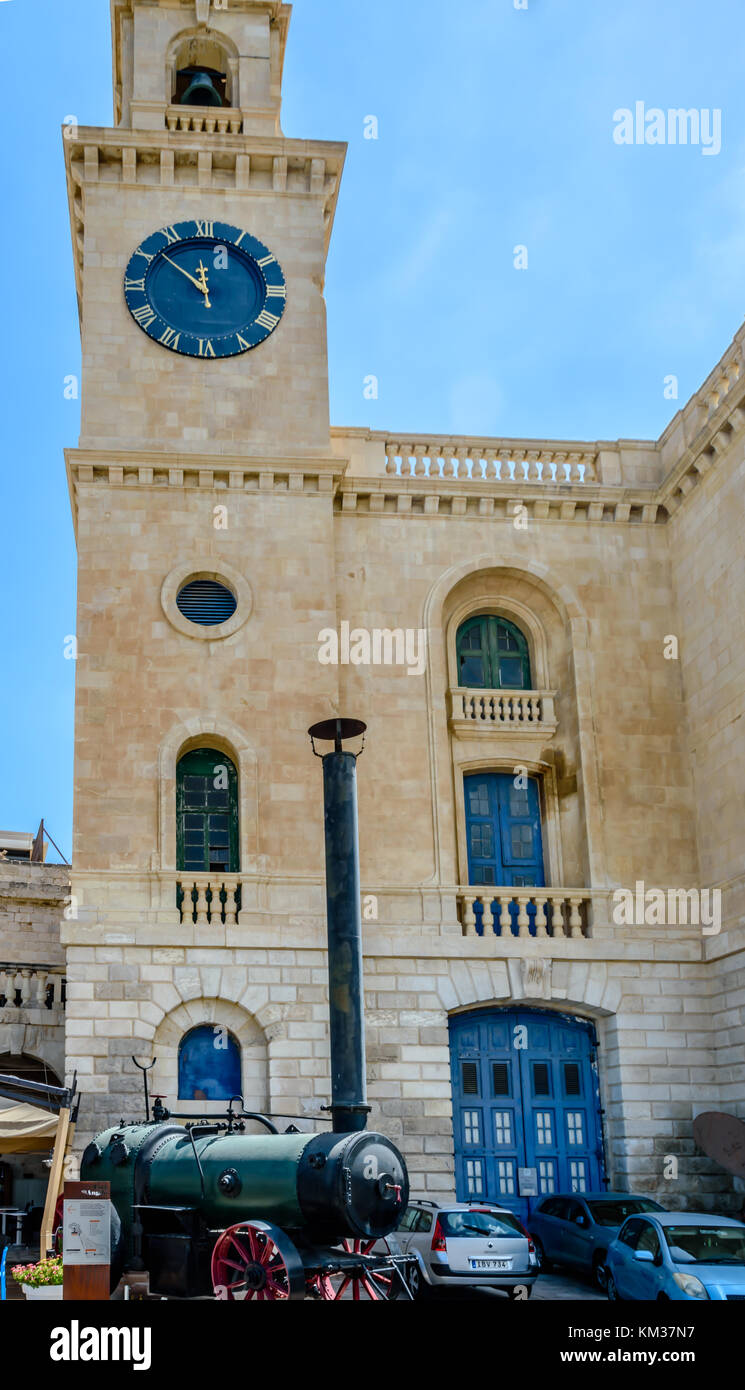 The malta maritime museum tower hi-res stock photography and images - Alamy