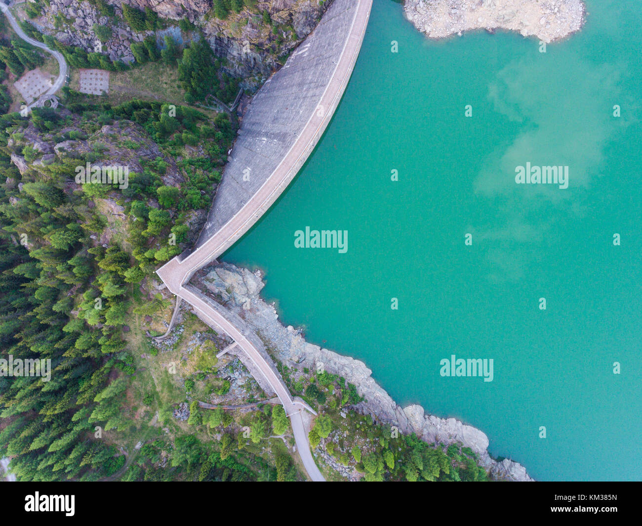 Dam wall - View from above Stock Photo - Alamy